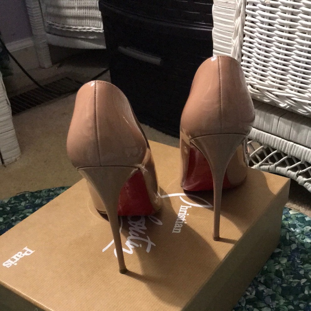 Christian Louboutin So Kate! - Gem